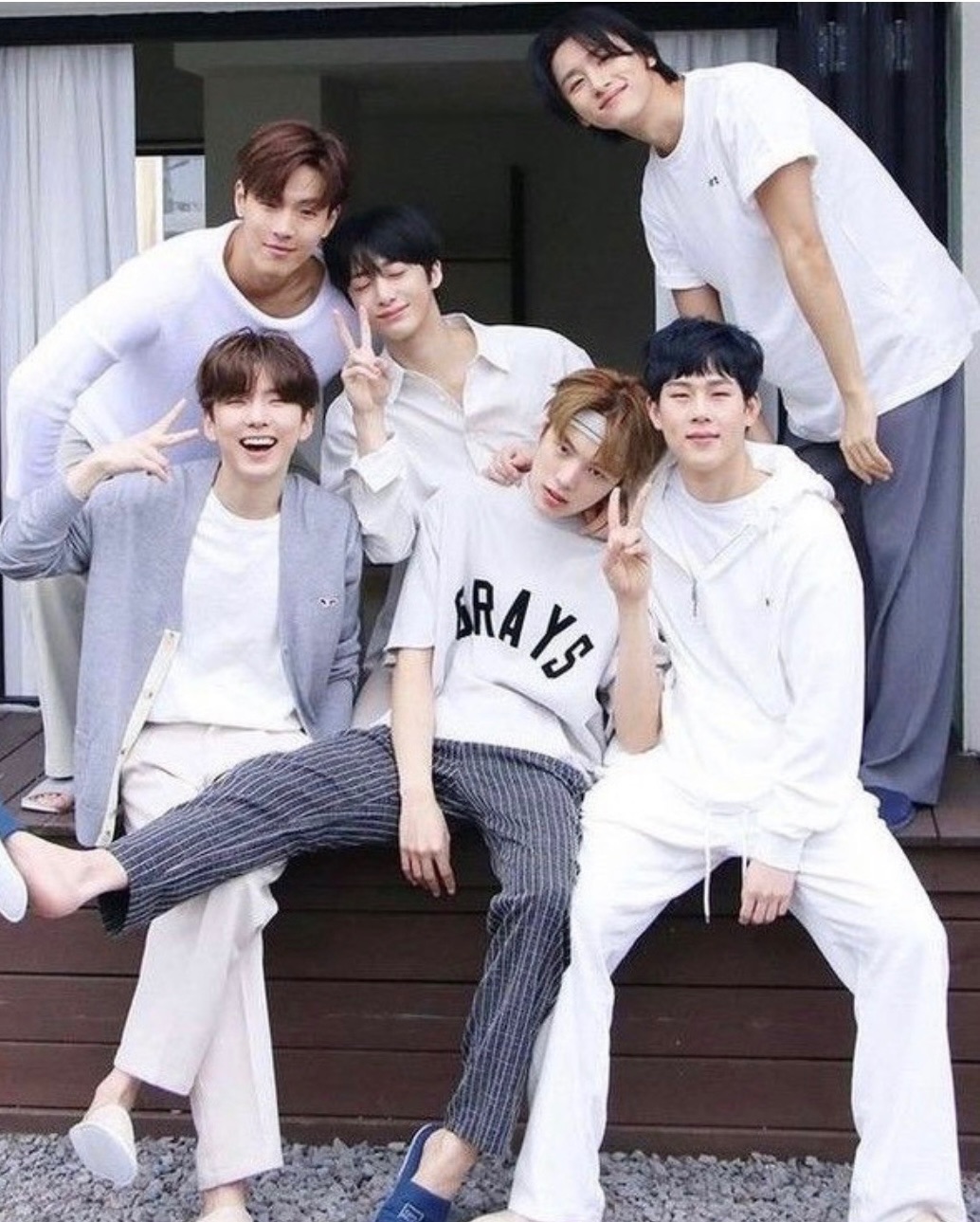 ️ ️ Happy 1100 │ MONSTA X Community │ CHOEAEDOL